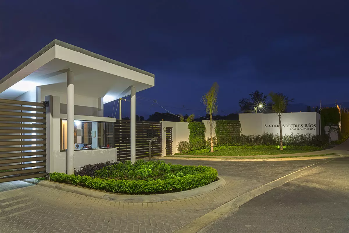 Condominio Senderos de Tres Ríos | Alquiler y venta de casas de un piso